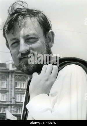 ROGER WHITTAKER kenyan singer-songwriter with wife Natalie about 1980 ...