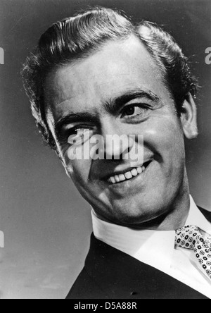 DAVID WHITFIELD (1925-1980) UK popular singer in 1957 Stock Photo - Alamy