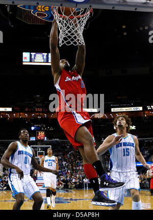 Los Angeles Clippers Al-Farouq Aminu drives to the basket as Portland ...