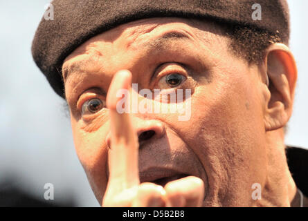 Discharge from hospital Stock Photo - Alamy