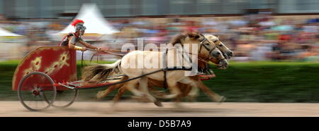 Chariot races, Chariot racing, in the circus of ancient Rome, 100BC ...