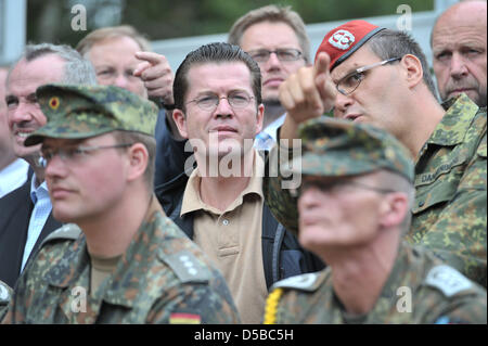 Soldiers of the engineer bataillon of the German Bundeswehr in Gera ...