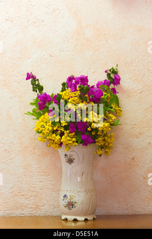 Bouquet of flowers and vase Stock Photo - Alamy