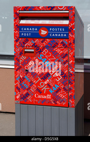 Canada Post, Letterbox Drop Off Stock Photo - Alamy