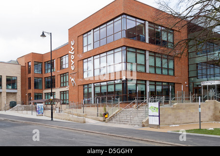 The new Dudley college building called Evolve Stock Photo - Alamy