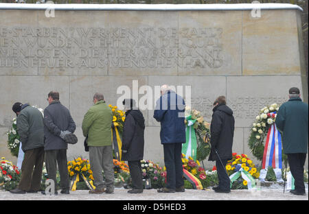 Dresden 1945 / Bomb victims Stock Photo - Alamy