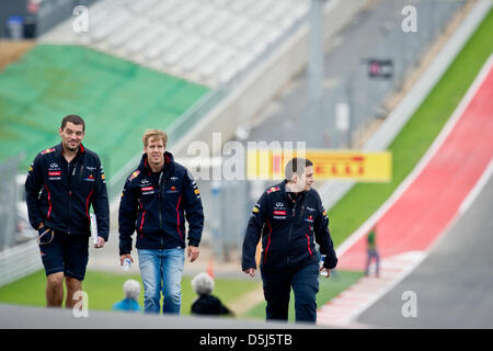 Race engineer of Red Bull, Tim Maylon (R-L), German Formula One Stock ...