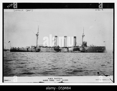 Royal Navy warship HMS Suffolk WW11 Stock Photo: 67854326 - Alamy