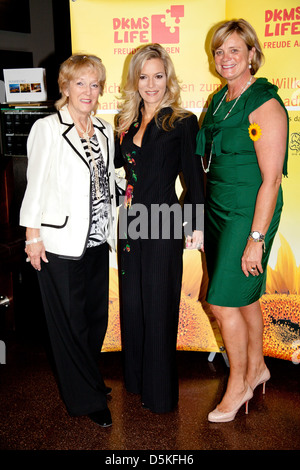 Jessica Stockmann and mother Gigi Stockmann at DKMS Life Charity Ladies ...