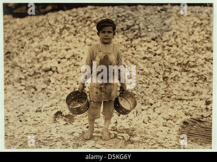 Mississippi Shrimp Picker, 1911 Stock Photo - Alamy