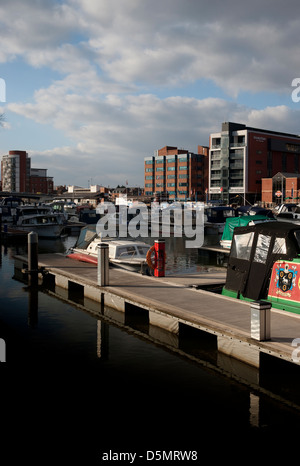 The Brayford Waterfront; Lincoln Marina; Lincoln City, Lincolnshire ...