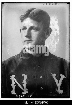 Baseball Hall of Fame pitcher Jack Morris, center, rides as the Grand ...