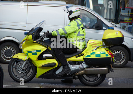 London Ambulance motorcycle rapid responder Stock Photo - Alamy