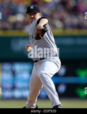 New York Yankees Boone Logan (48) in action against the Baltimore ...
