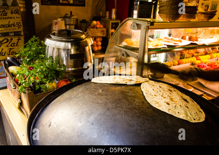 Lebanese Bread on Saj Stock Photo - Alamy