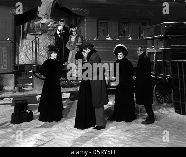 Olive Blakeney, Phyllis Calvert, Robert Hutton, Ella Raines & Henry ...