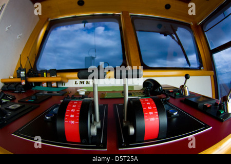 Details inside the Bridge of the Seismic Vessel CGG Veritas Vantage ...