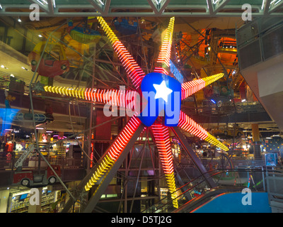 Indoor ferris wheel at the Toys 'R' Us store at Times Square in ...