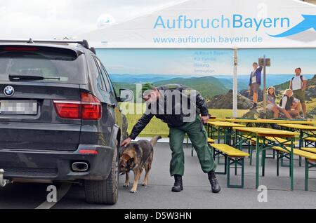Police dog handler Christoph Hawlik lets his German shepherd Dasko ...