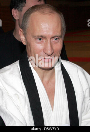 Dec. 24, 2005 - St. Petersburg, Russia - December 24,2005. Pictured ...