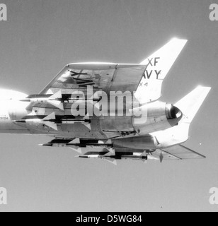 Vought F7U-3M "Cutlass" with "Sparrow I" missiles of Test & Evaluation ...