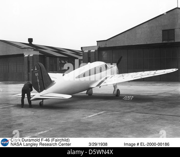 Clark Duramold F-46 (Fairchild) aircraft Stock Photo - Alamy