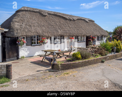 thatched pub in west sussex Stock Photo - Alamy