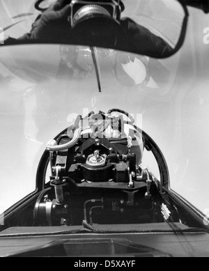 Rear view of Grumman F-14 Tomcat Navy fighter jet on flight deck of the ...