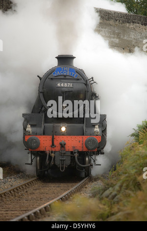 Preserved Stanier Class Black Five steam locomotive number 44932 in ...
