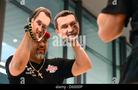 Polish heavyweight boxer and Klitschko challenger Mariusz Wach (R) and ...