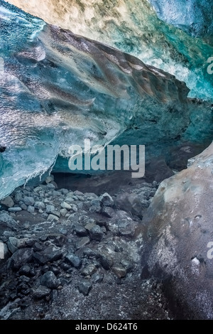 Polar ice caves in vatnajokull glaciar in iceland with covered frost ...