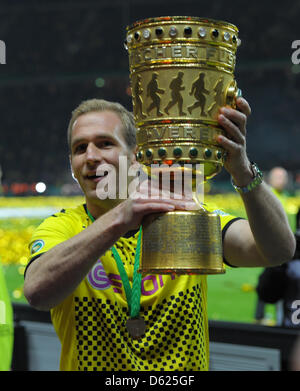 Florian Kringe, player of Borussia Dortmund and his girlfriend Verena ...