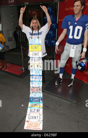 New York Giants fan Joe Ruback (with a personalized license plate ...