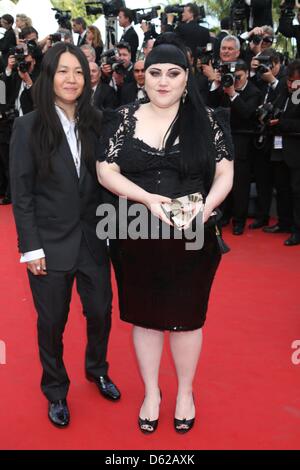 Singer Beth Ditto (r) and girlfriend Kristin Ogata, at the De Rouille ...