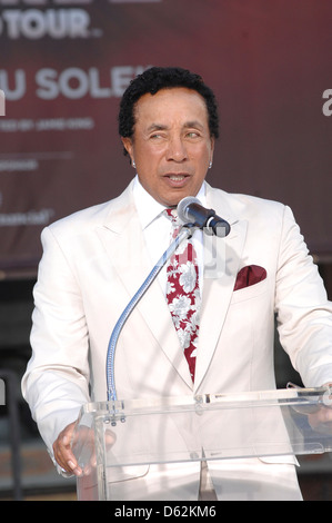 Smokey Robinson Michael Jackson's family and children immortalized ...