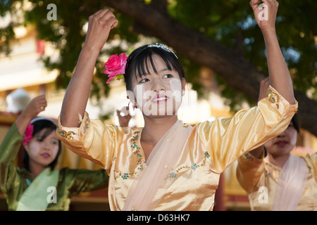 Girls wearing Burmese costumes, Myanmar (Burma), Asia Stock Photo - Alamy