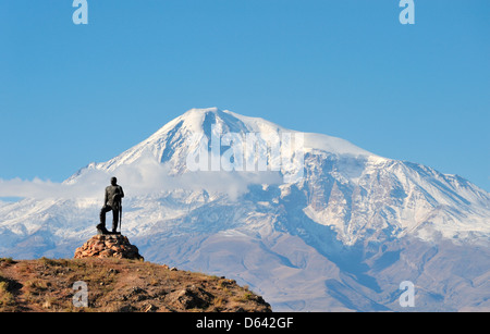 Statue of a fedayee (Armenian warrior) with Mount Ararat in the ...