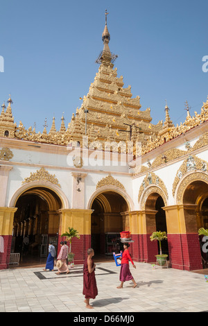 Myanmar, Mandalay, Mahamuni paya Stock Photo - Alamy