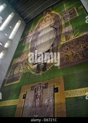 Coventry Cathedral Tapestry - tapestry of Christ in Glory by Graham ...