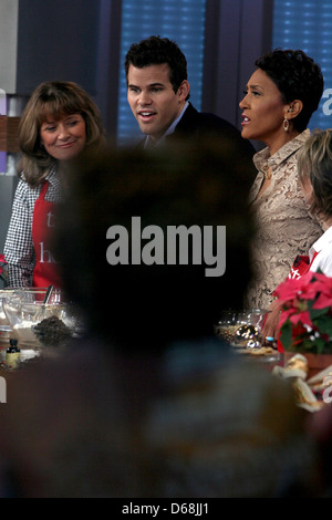 Debra Humphries, Kris Humphries, Robin Roberts Kris Humphries ...