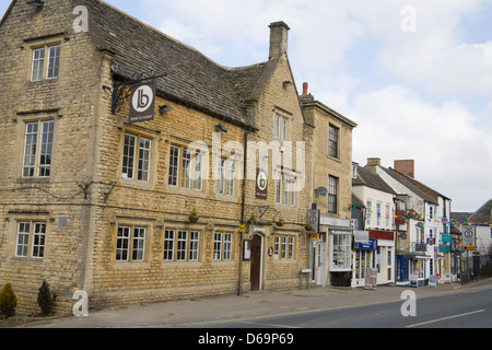 a-row-of-shops-on-the-chipping-norton-high-street-in-oxfordshire-in-the