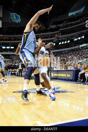 Dallas Mavericks guard Darren Collison (4) shoots as Minnesota ...