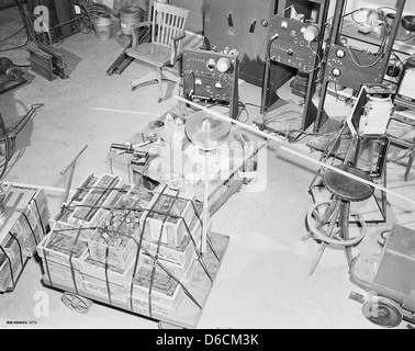 The Slotin accident mockup at Los Alamos National Laboratory helps ...