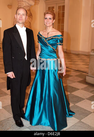 Helle Thorning-Schmidt with her husband Stephen Kinnock, and their ...
