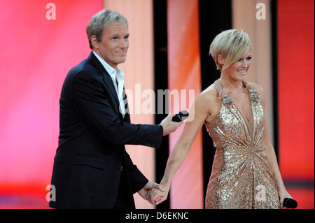 US singer Michael Bolton and German singer Helene Fischer sing a duet ...