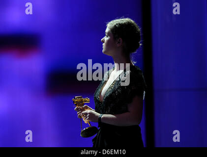 (dpa) - German theatre and film actress Julia Jentsch ('Sophie Scholl ...