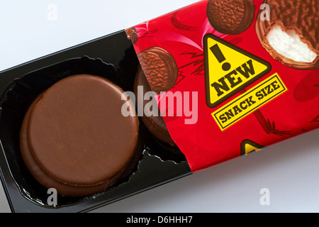 Wagon Wheels Wheelies choccy & marshmallowy new snack size biscuits ...