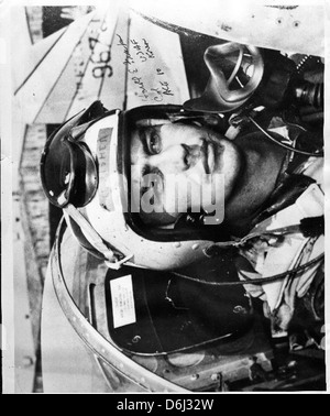 Harold Fischer was a decorated pilot during the Korean War, earning the ...