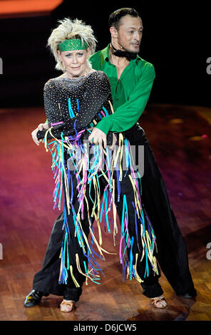 Gitte Haenning, Gennady Bondarenko on German RTL TV show 'Let's Dance ...