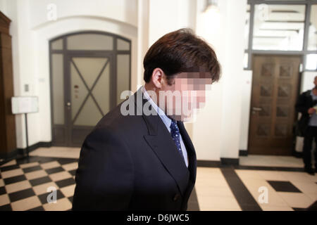 Claude Poekes, captain of the Luxair Fokker passenger airplane that ...